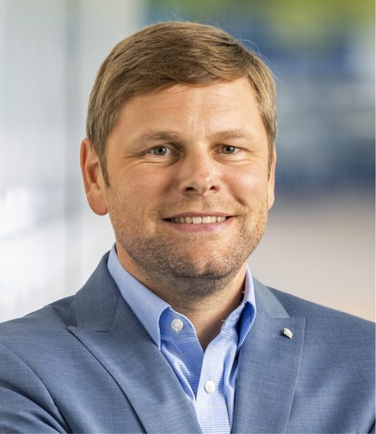 GROUP - Agricultural machinery and commercial vehicles I Purchasing