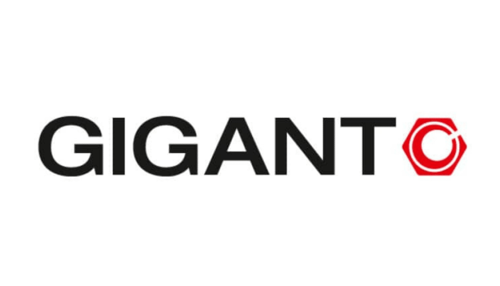 More - Inspiring trailers and farm machines